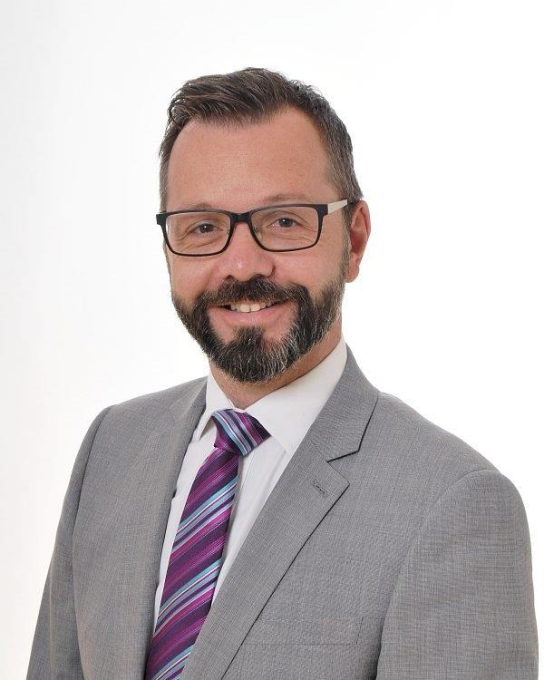 James Biddulph's Instagram, Twitter & Facebook on IDCrawl